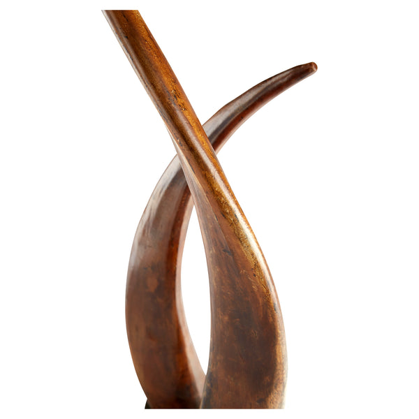 Western Claw Sculpture – English Elm