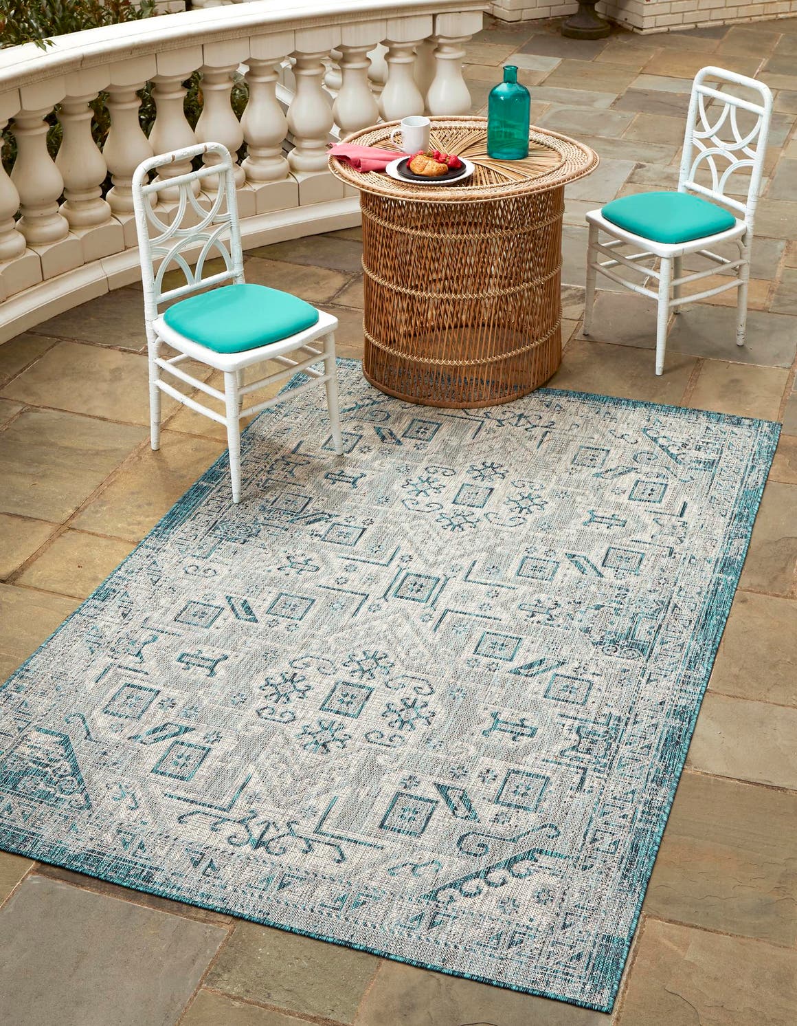 Teal Outdoor Aztec Rug - Vibrant, Durable, Weather-Resistant Design fo