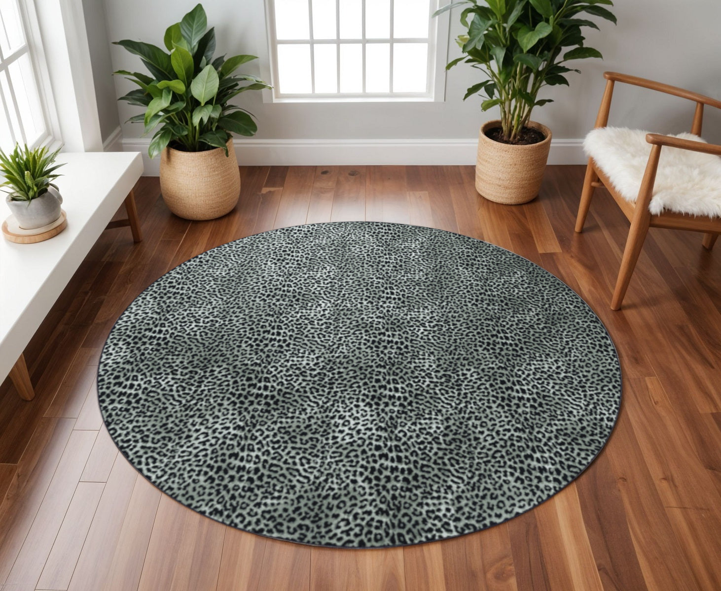 8' Black and Gray Leopard Round Shag Area Rug - Handmade, Non-Skid, Mo