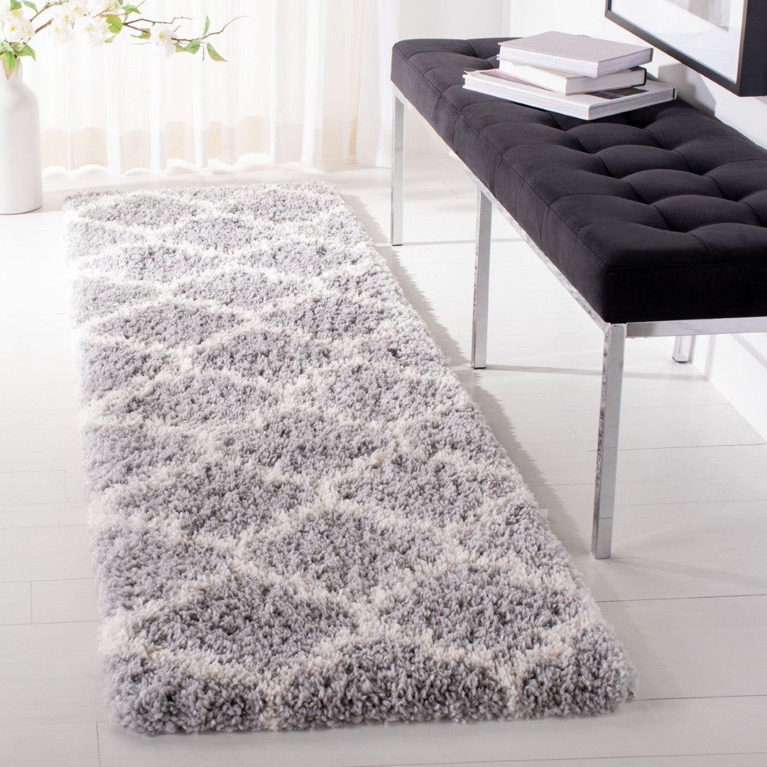 FONTANA Luxurious Shag Area Rug with Geometric Trellis Pattern for Mod