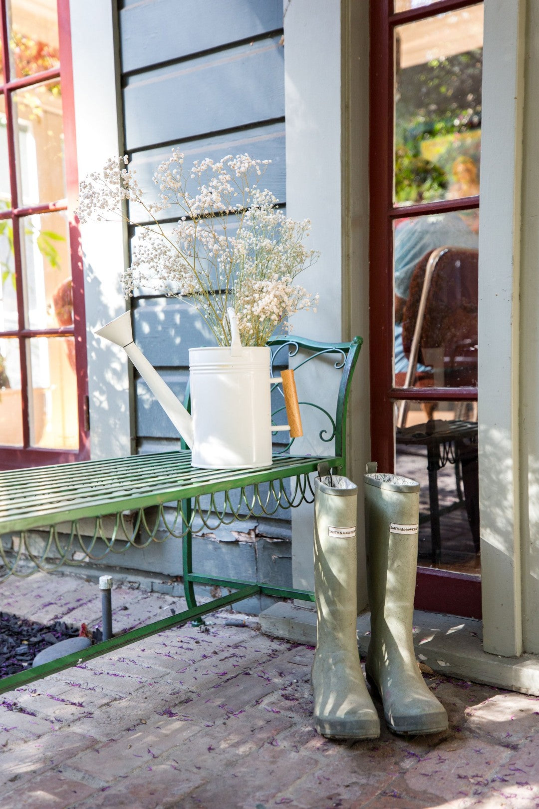 ARONA Antique Green Metal Bench - Timeless New Orleans Charm for Your