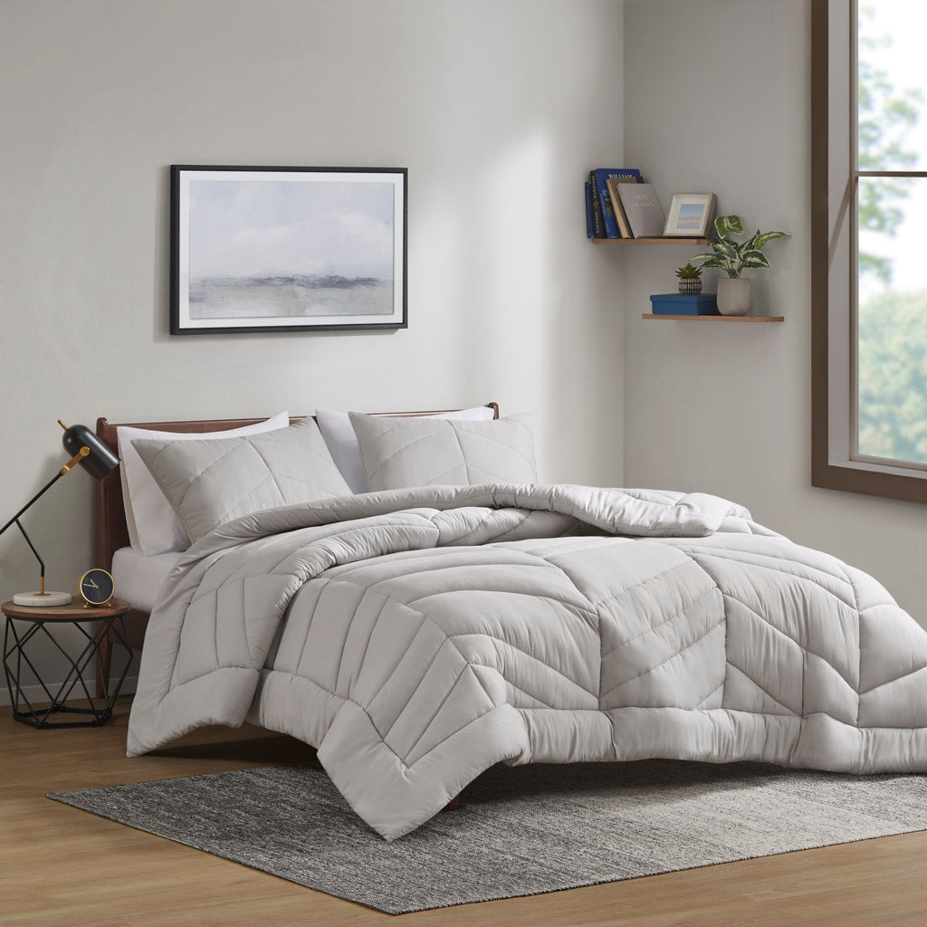 Intelligent Design - Quilted Remy Chevron Comforter Set — Hypoallergen