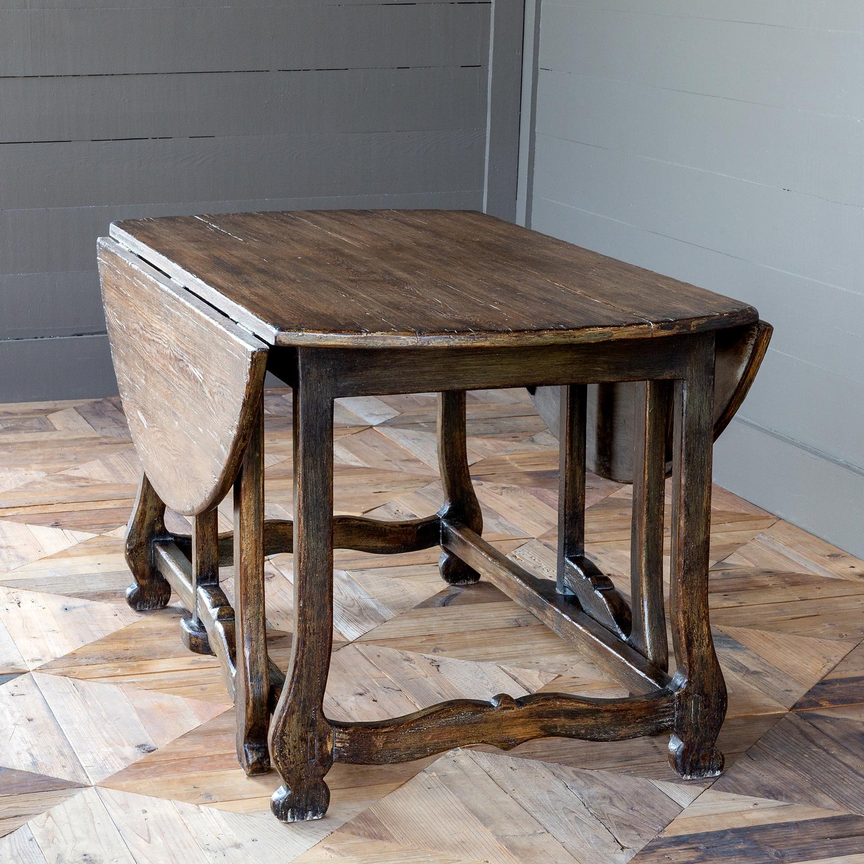 Gate Leg Round Table - 60" Distressed Reclaimed Pine, Heirloom Quality