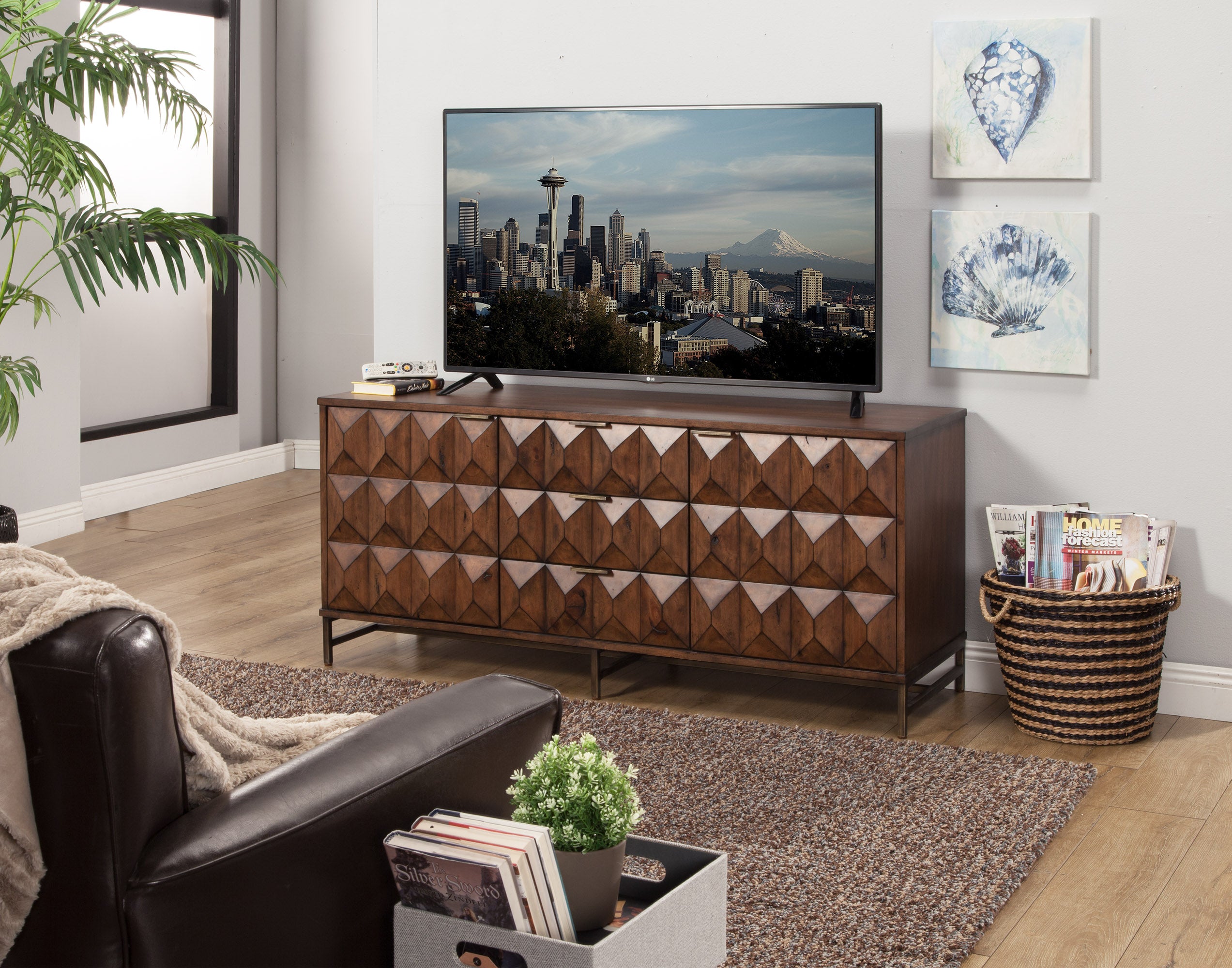 Trig TV Console – Stylish Geometric Design, Pine Wood & Bronze Accents