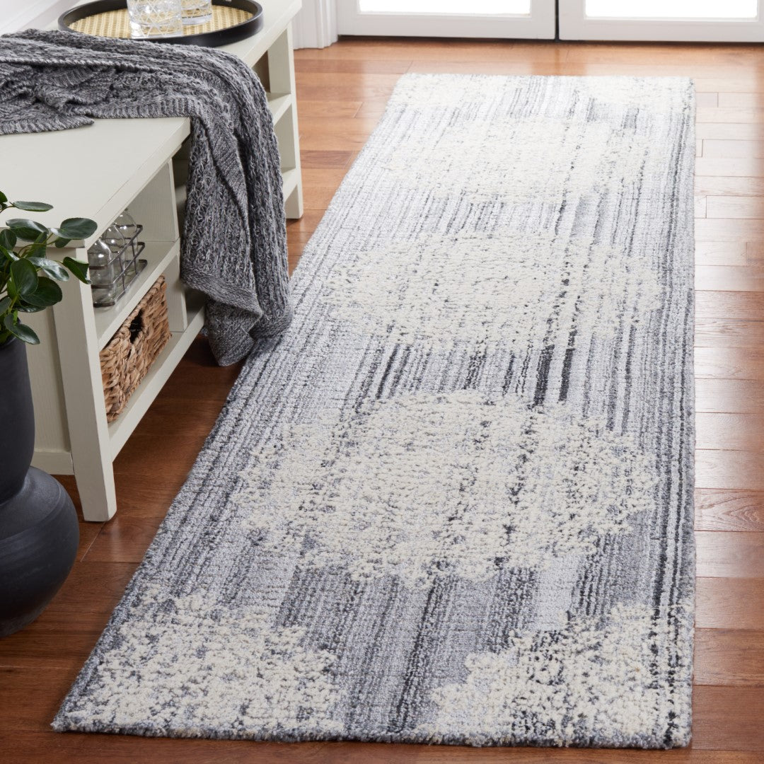 Ebony Antique Hand-Tufted Area Rug – Luxurious 85% Wool Blend, Timeles