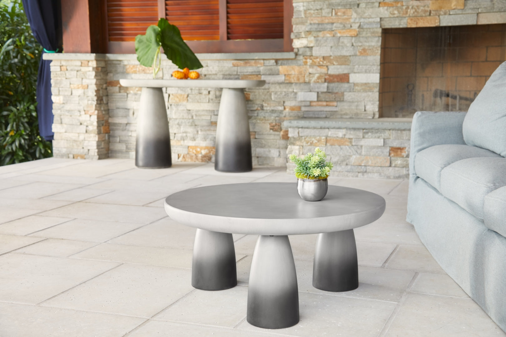 Bowlero Modern Outdoor Coffee Table - Stylish Two-Tone Design with Sof